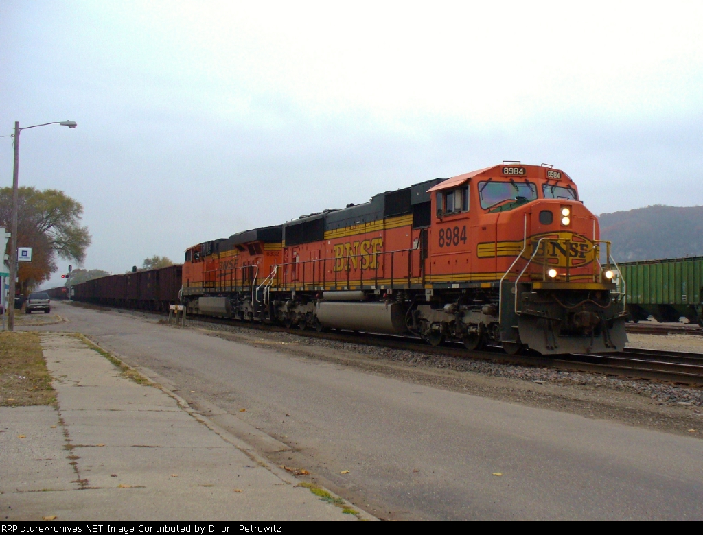 BNSF 8984